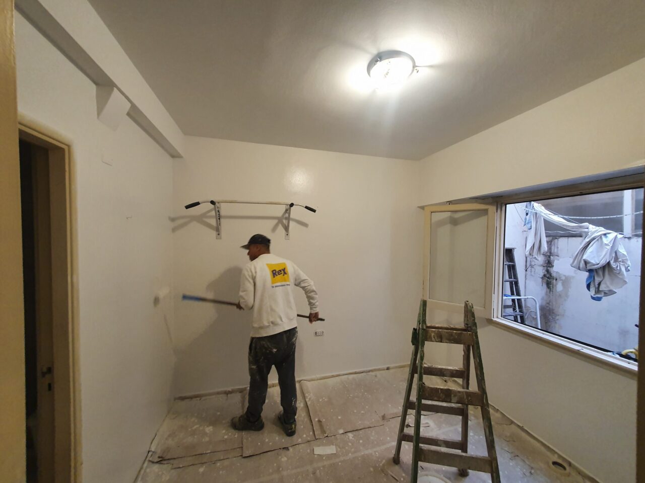 Pintores profesionales para casas, edificios e industrias, interior y ...